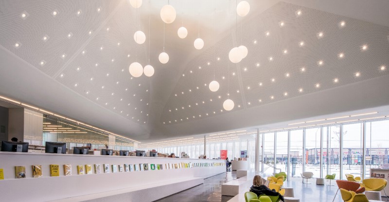 The relationship between public library boards and municipalities ...